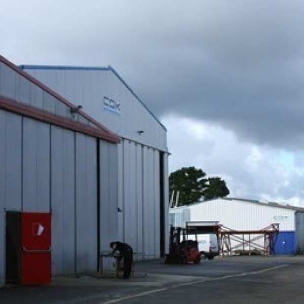 Construction de bateaux et pièces industrielles en composites