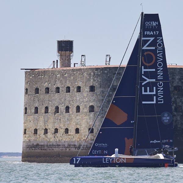 Construction de bateaux et pièces industrielles en composites